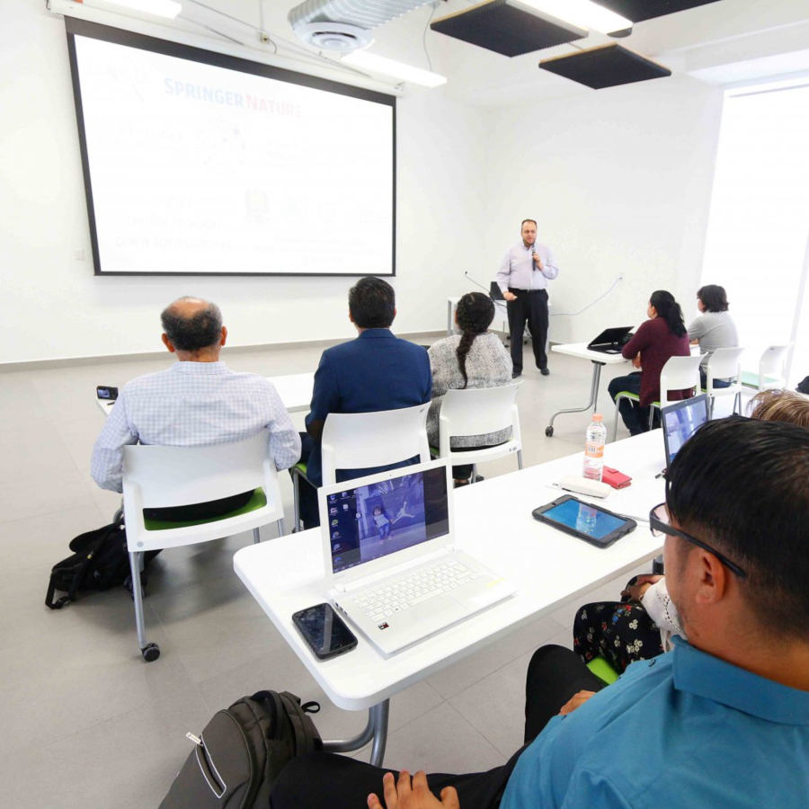 Las ventajas de capacitar a tu personal constantemente – Synergatis